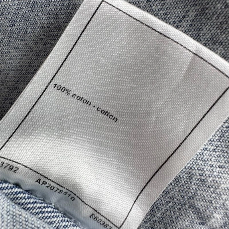 Accurate model Chanel Vest