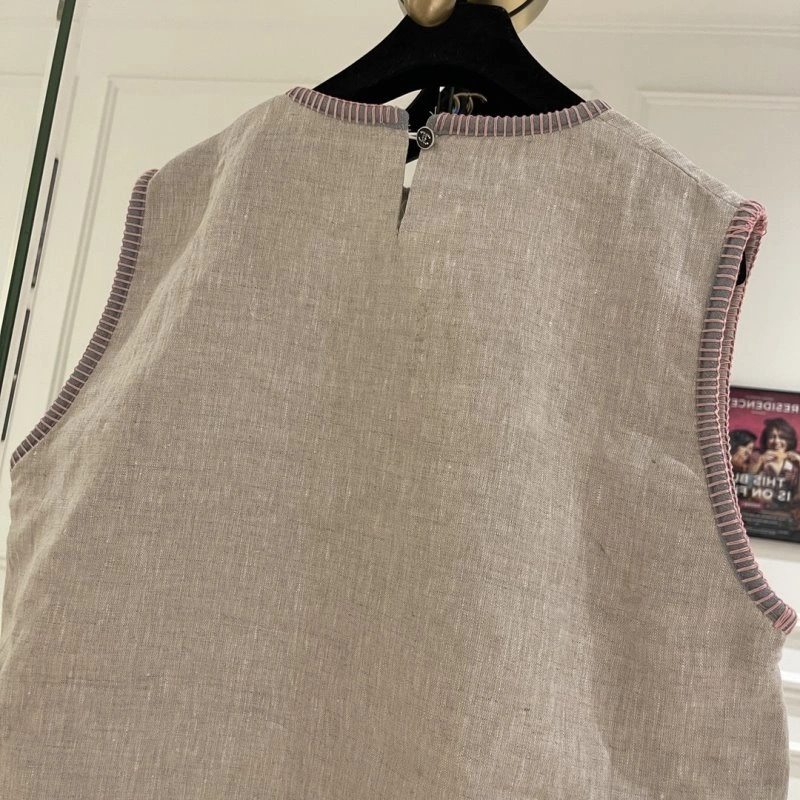 Legit Chanel Vest