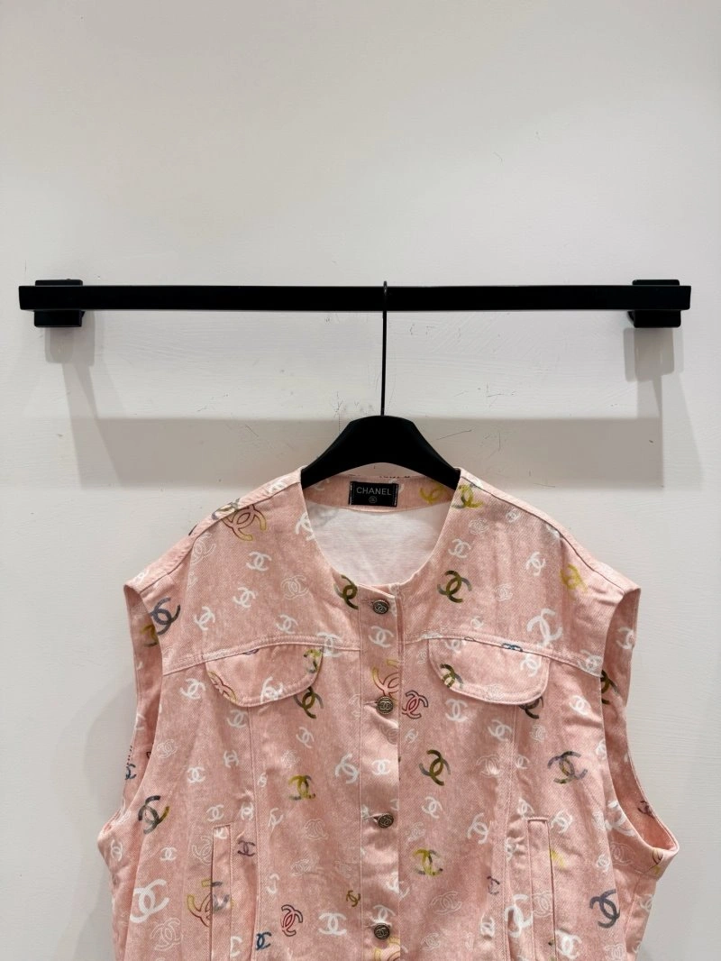 Top match Chanel Vest