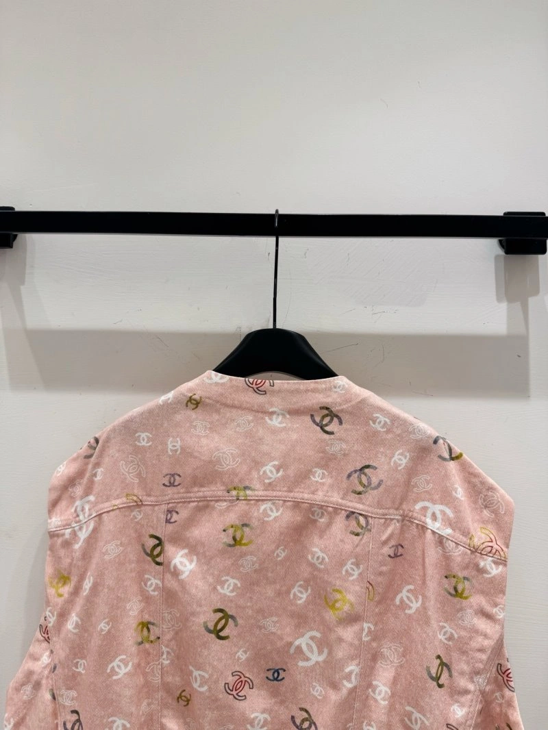 Top match Chanel Vest