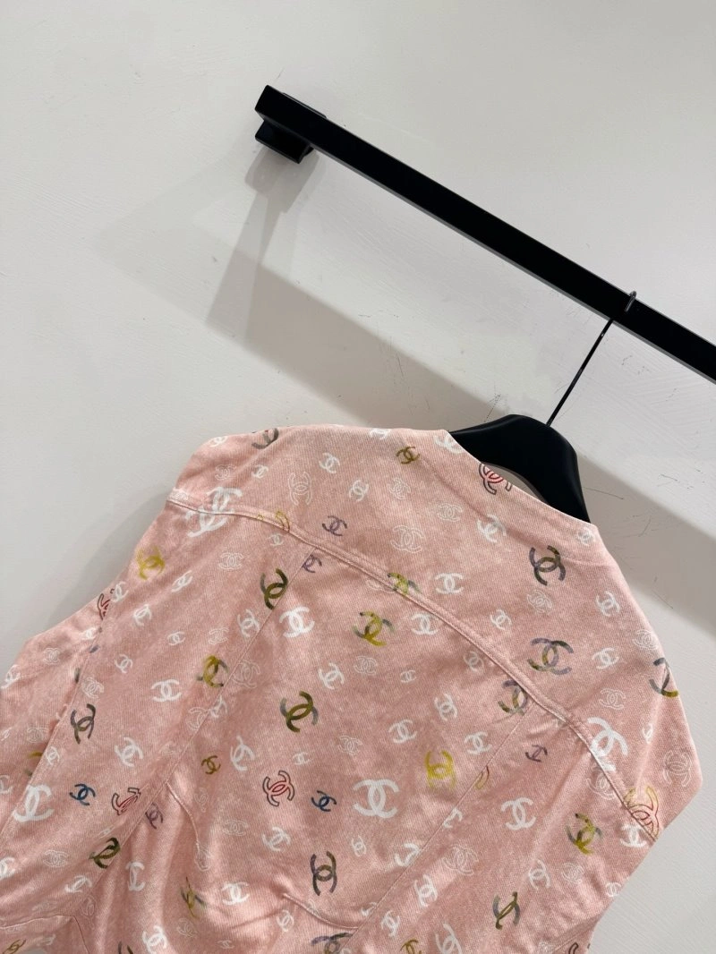 Top match Chanel Vest