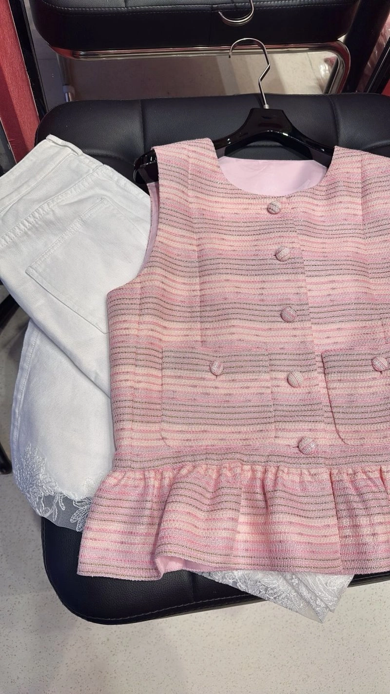 Brand-original Chanel Vest