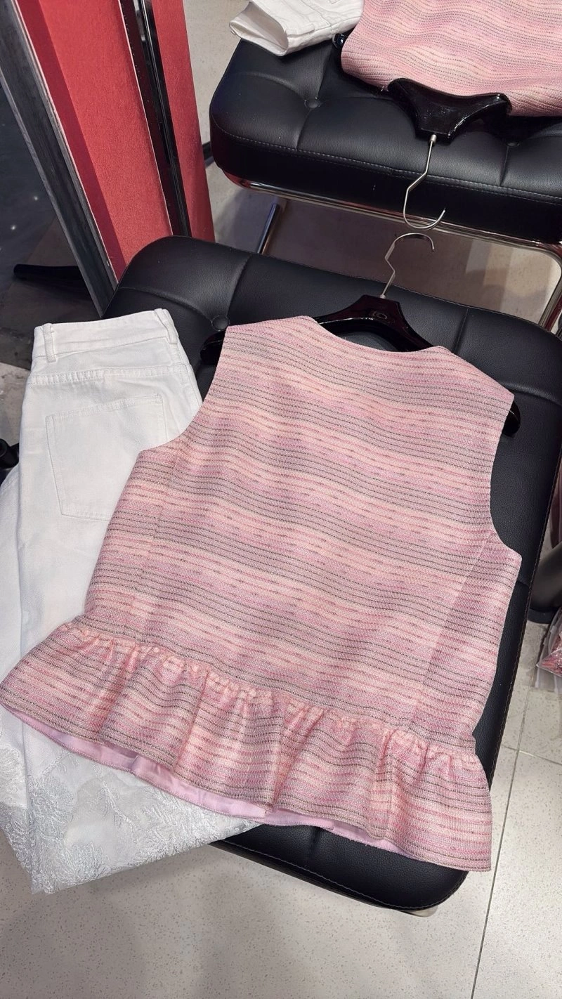 Brand-original Chanel Vest