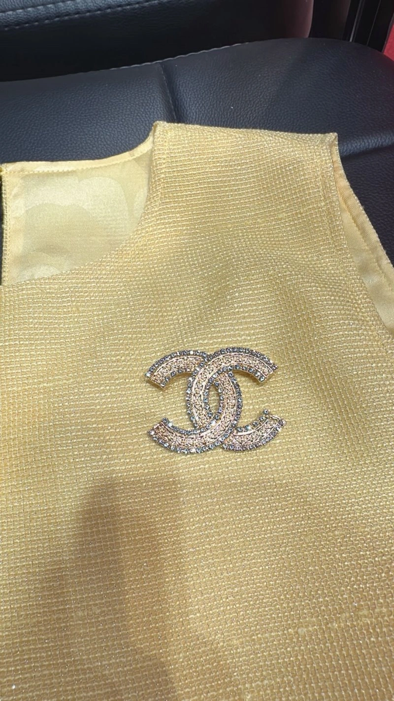 Top match Chanel Vest