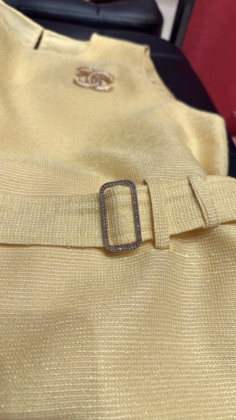 Top match Chanel Vest
