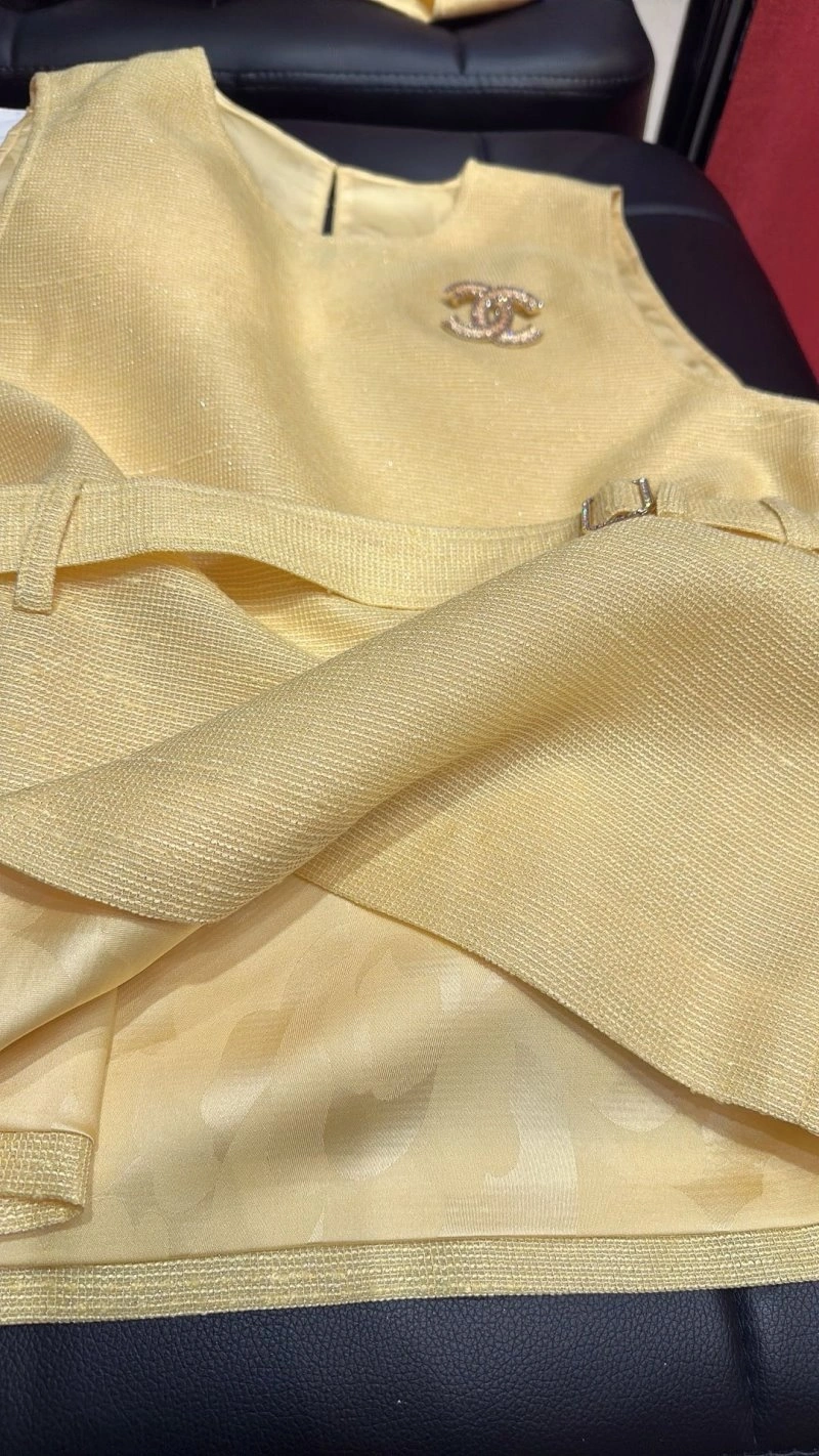 Top match Chanel Vest