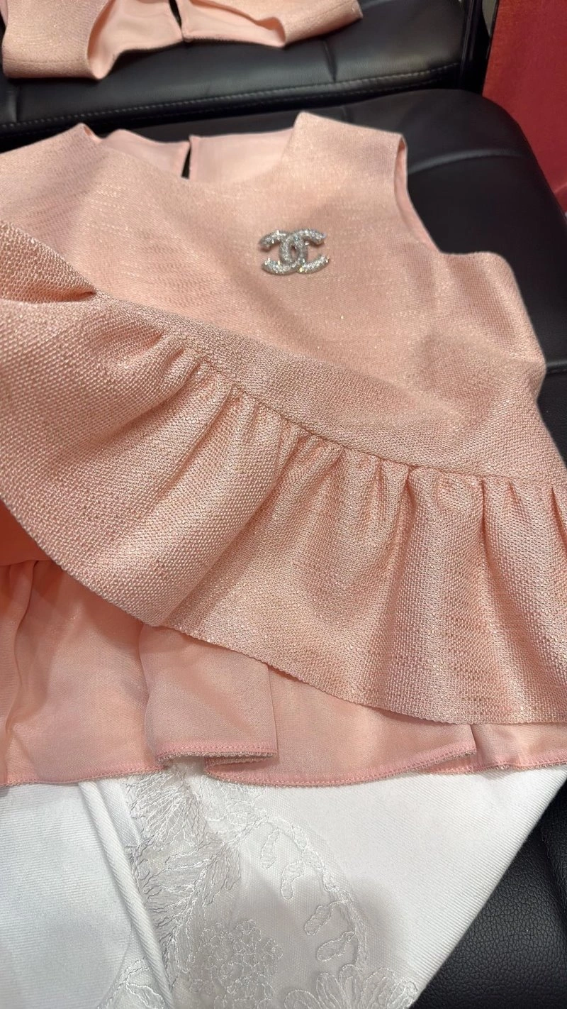 Legit Chanel Vest