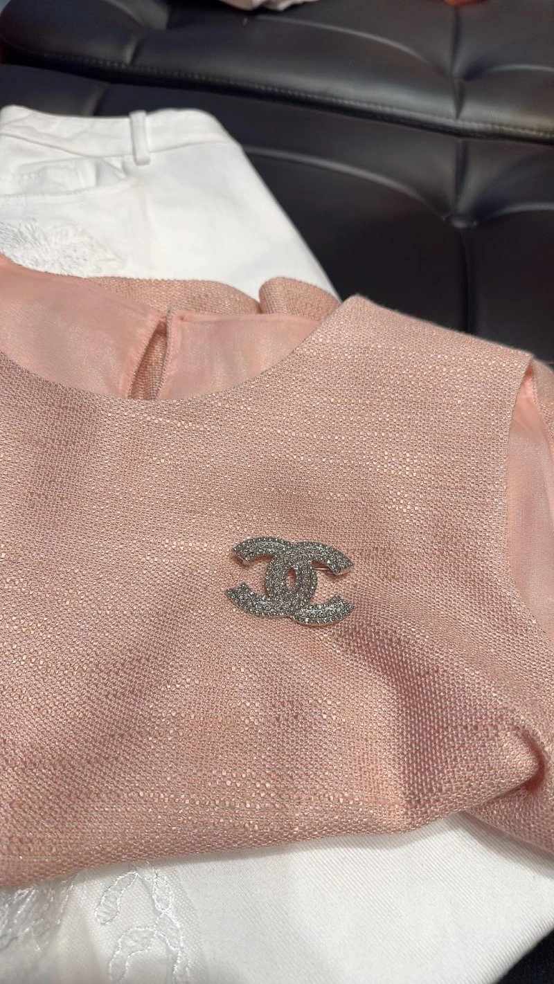 Legit Chanel Vest