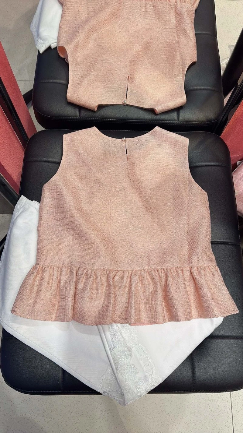 Legit Chanel Vest