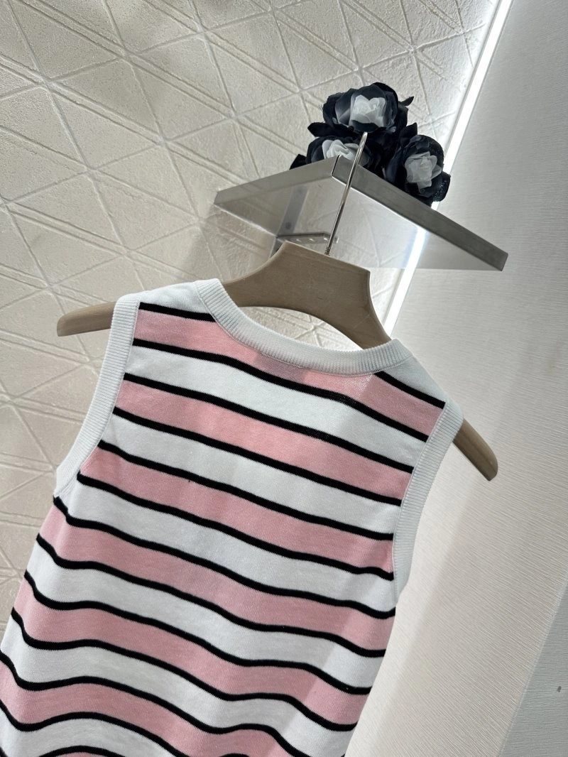 Bargain Chanel Vest
