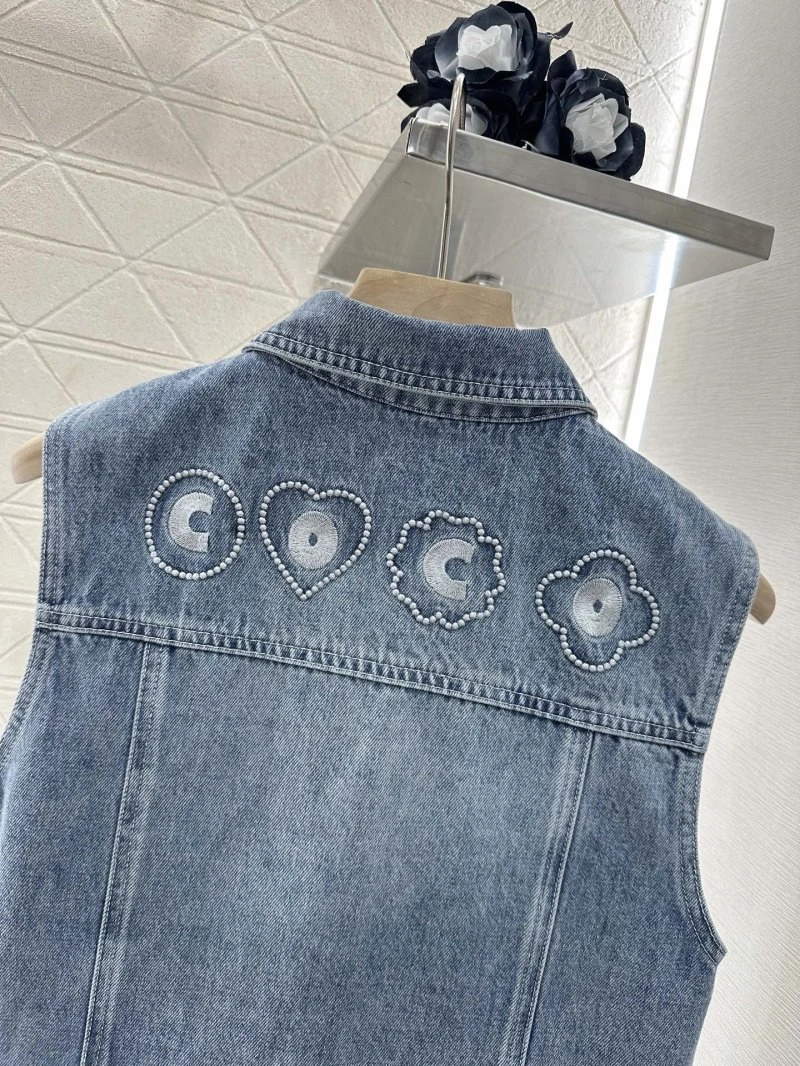 Cut-rate Chanel Vest