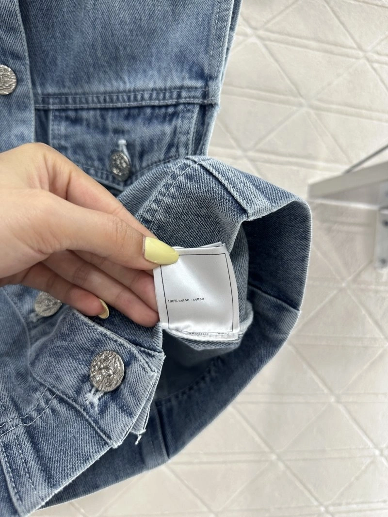 Cut-rate Chanel Vest