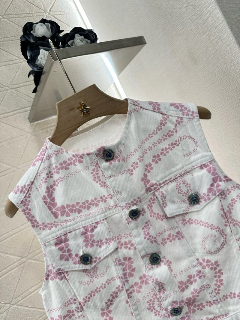 Inexpensive Chanel Vest