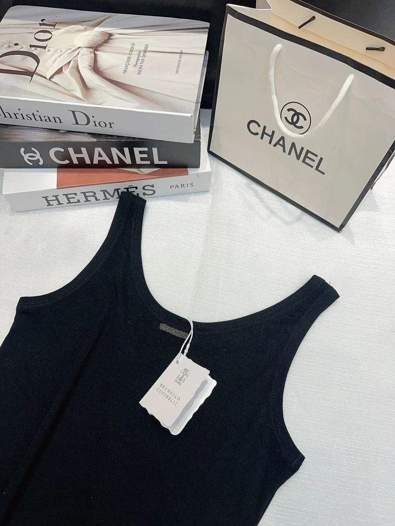 Accurate model Chanel Vest