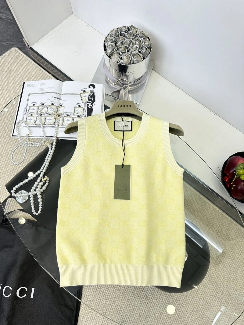 Legit Chanel Vest