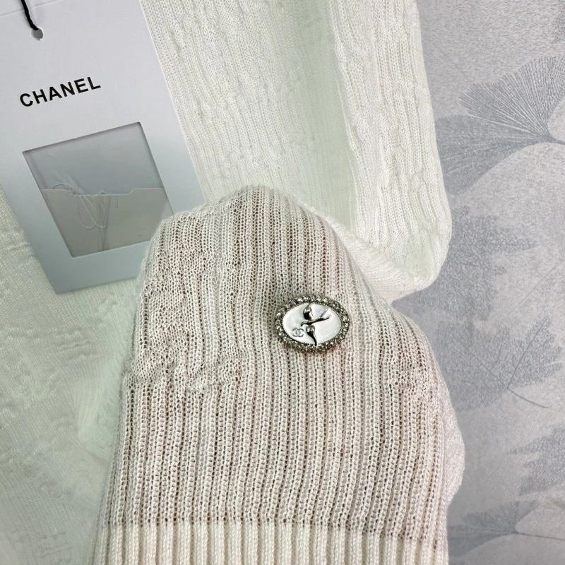 Low-cost Chanel Vest