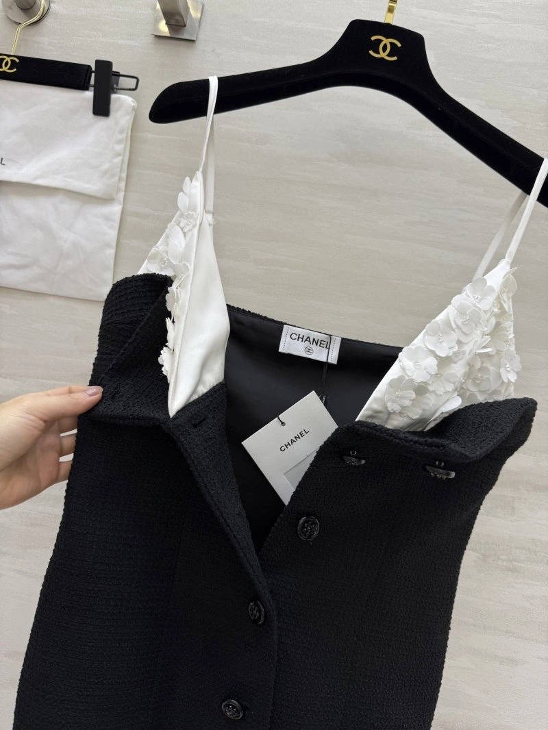 Cut-rate Chanel Vest