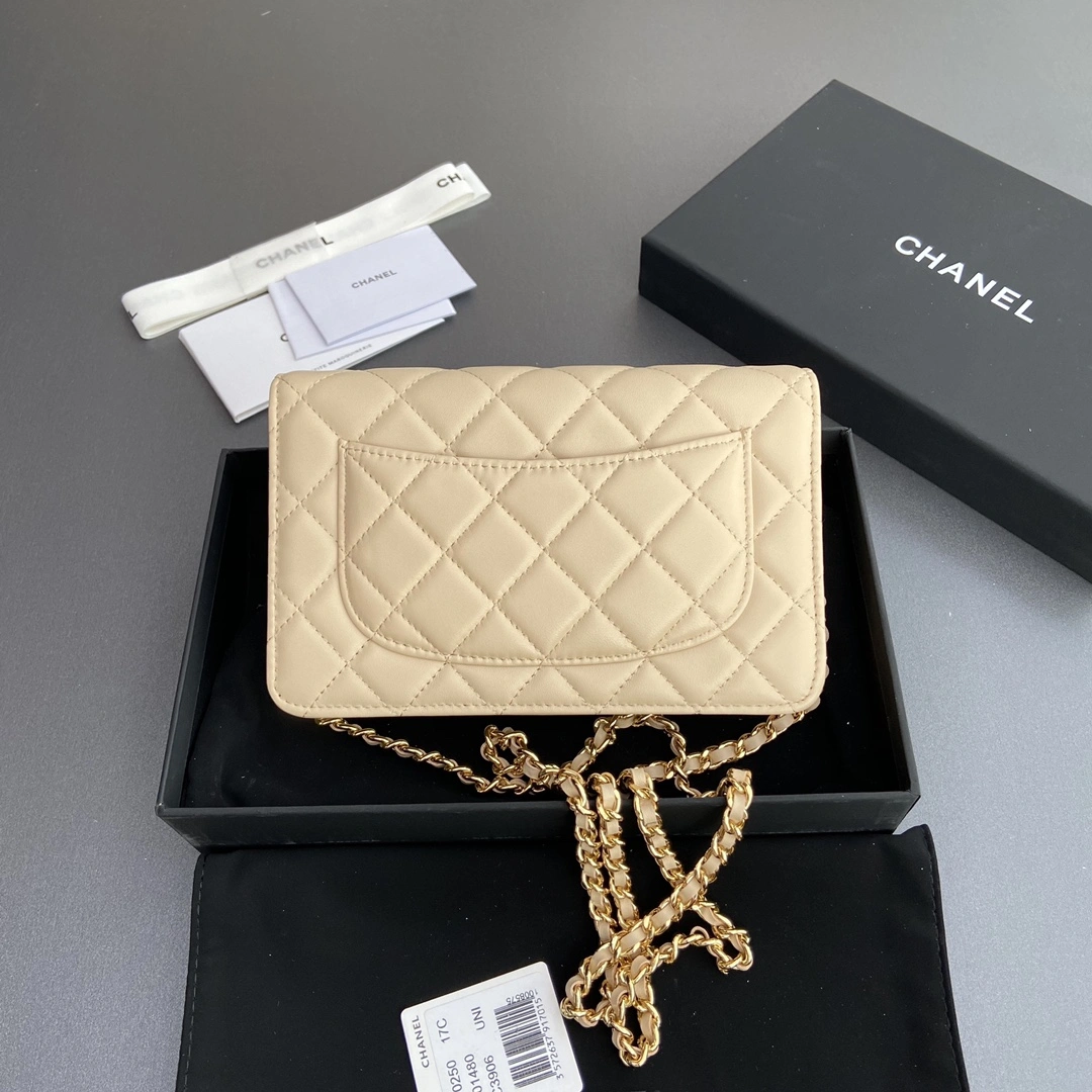 Low-cost Chanel WOC Bags