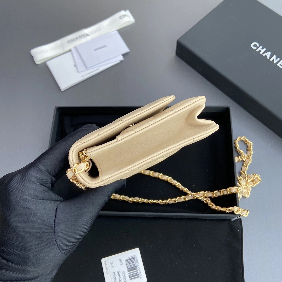 Low-cost Chanel WOC Bags