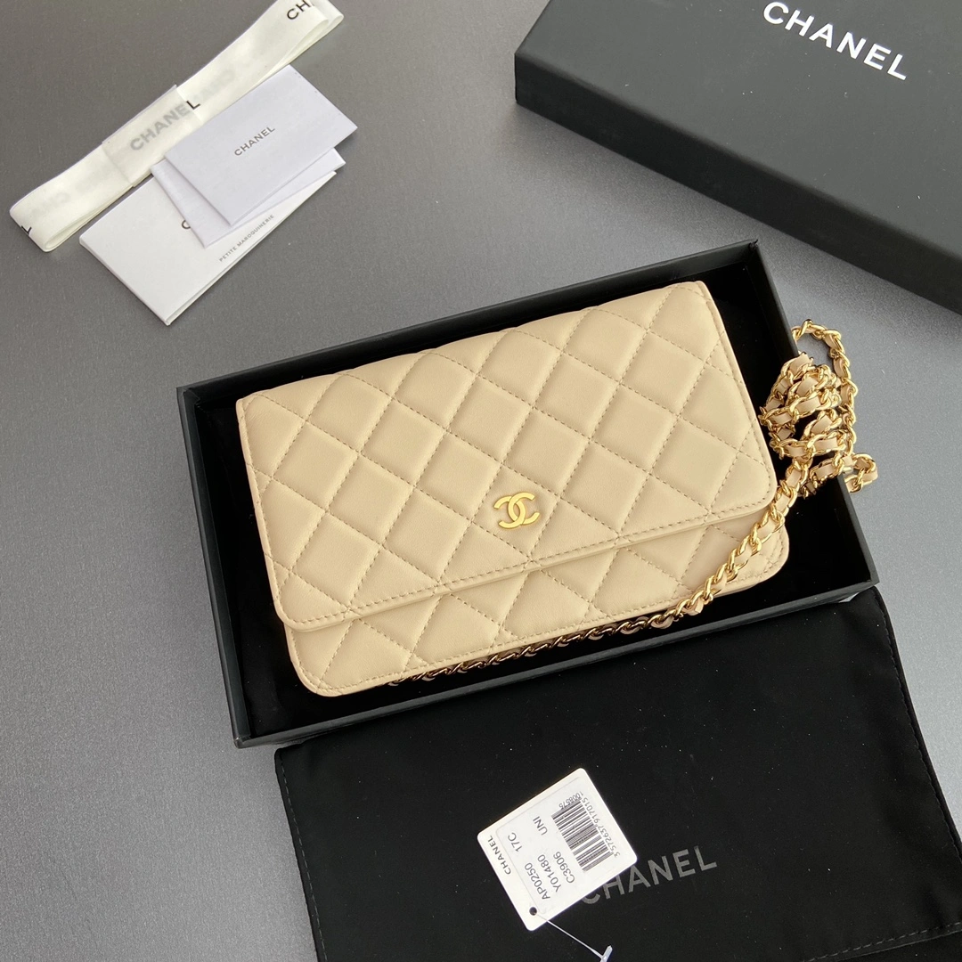 Low-cost Chanel WOC Bags