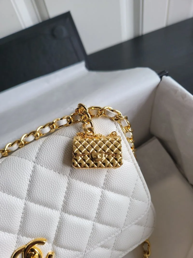 Low-cost Chanel WOC Bags