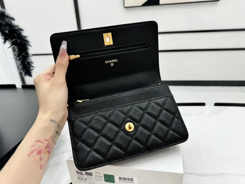 Top mirror Chanel WOC Bags