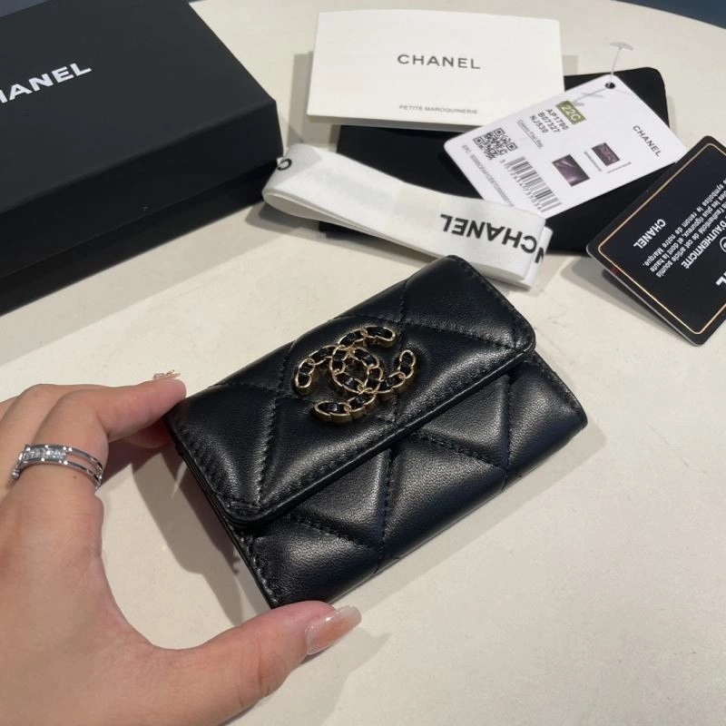 Top mirror Chanel Wallet Purse