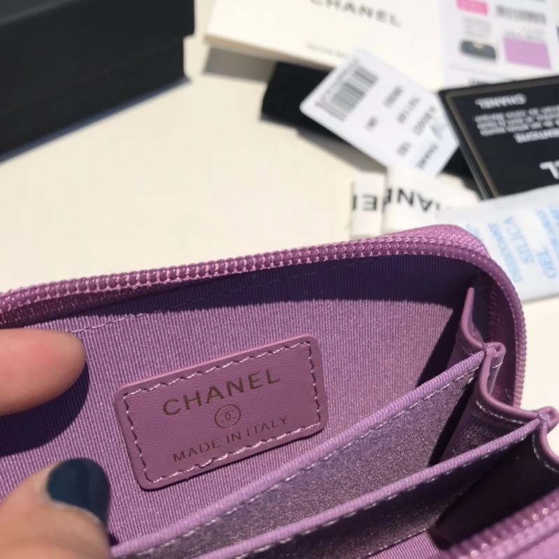 Indistinguishable Chanel Wallet Purse