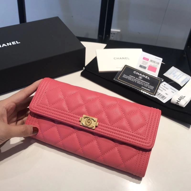 Budget-friendly Chanel Wallet Purse