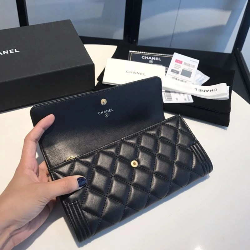 Budget-friendly Chanel Wallet Purse
