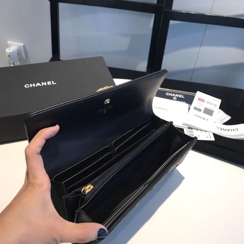 Budget-friendly Chanel Wallet Purse