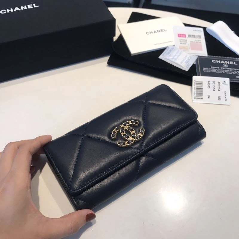 Budget-friendly Chanel Wallet Purse