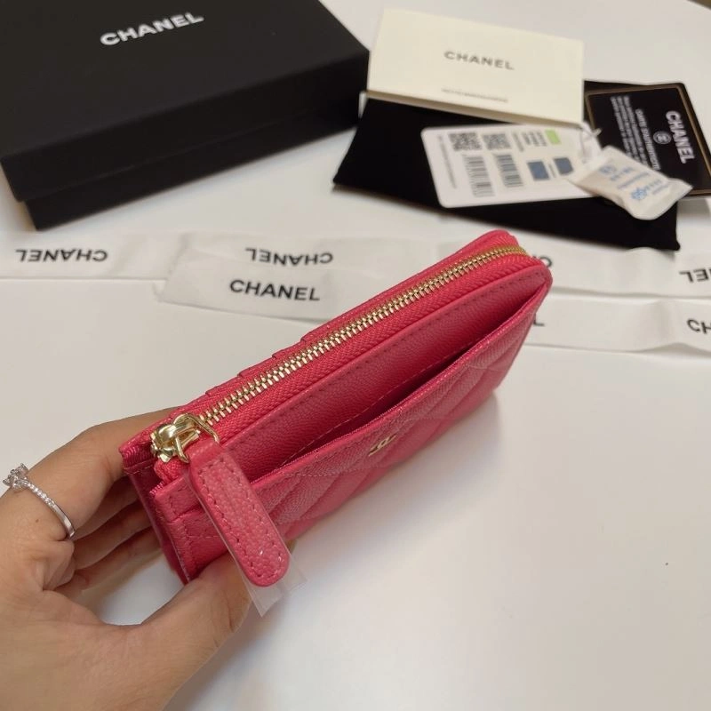Indistinguishable Chanel Wallet Purse
