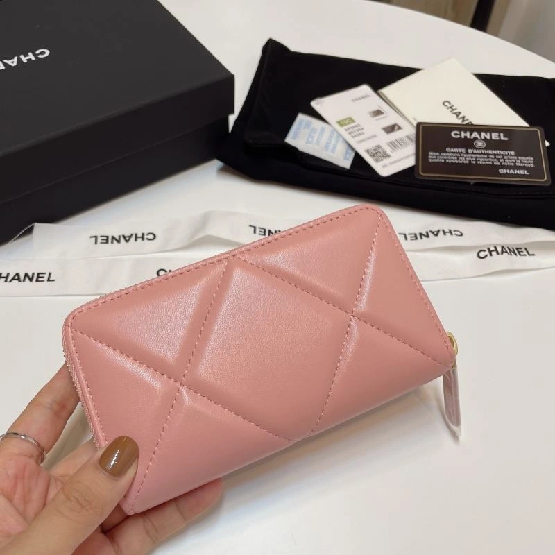 Value-priced Chanel Wallet Purse