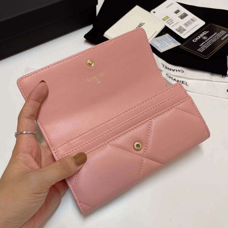 Budget-friendly Chanel Wallet Purse