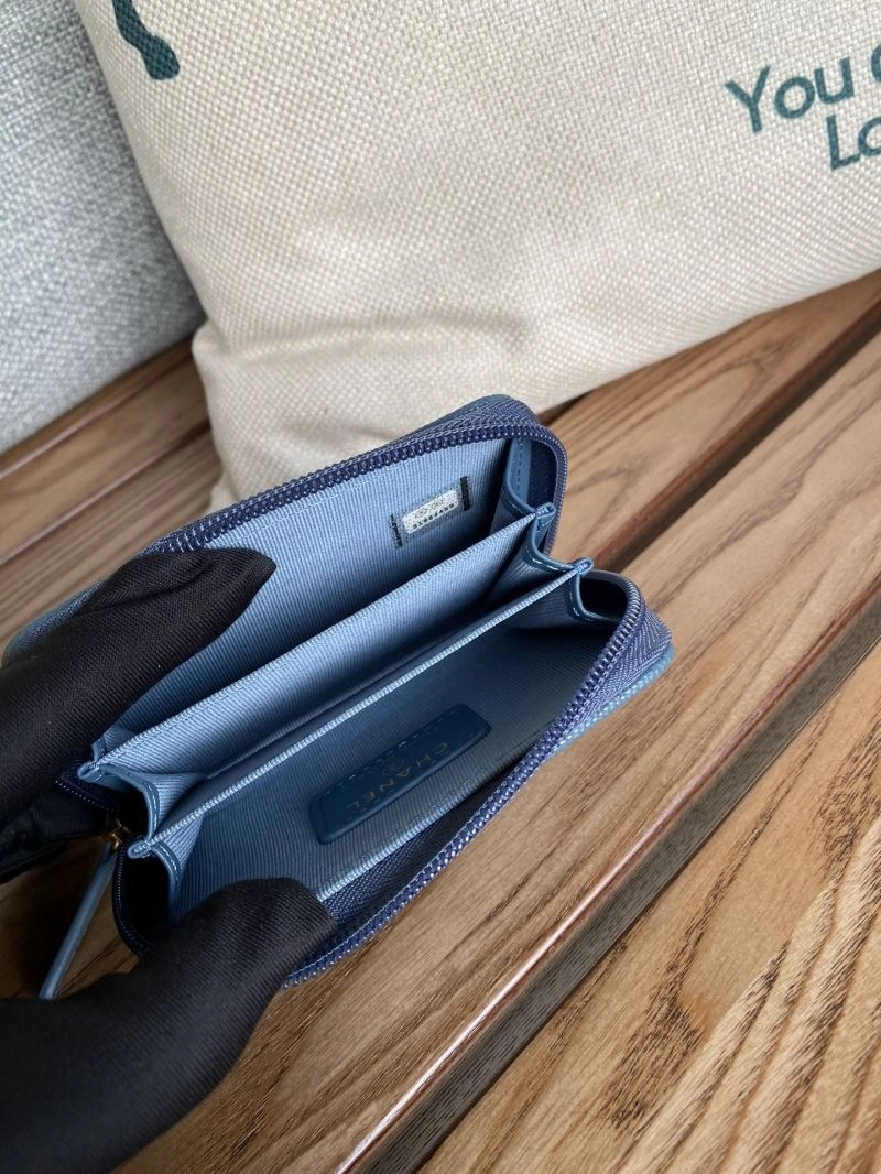 Indistinguishable Chanel Wallet Purse