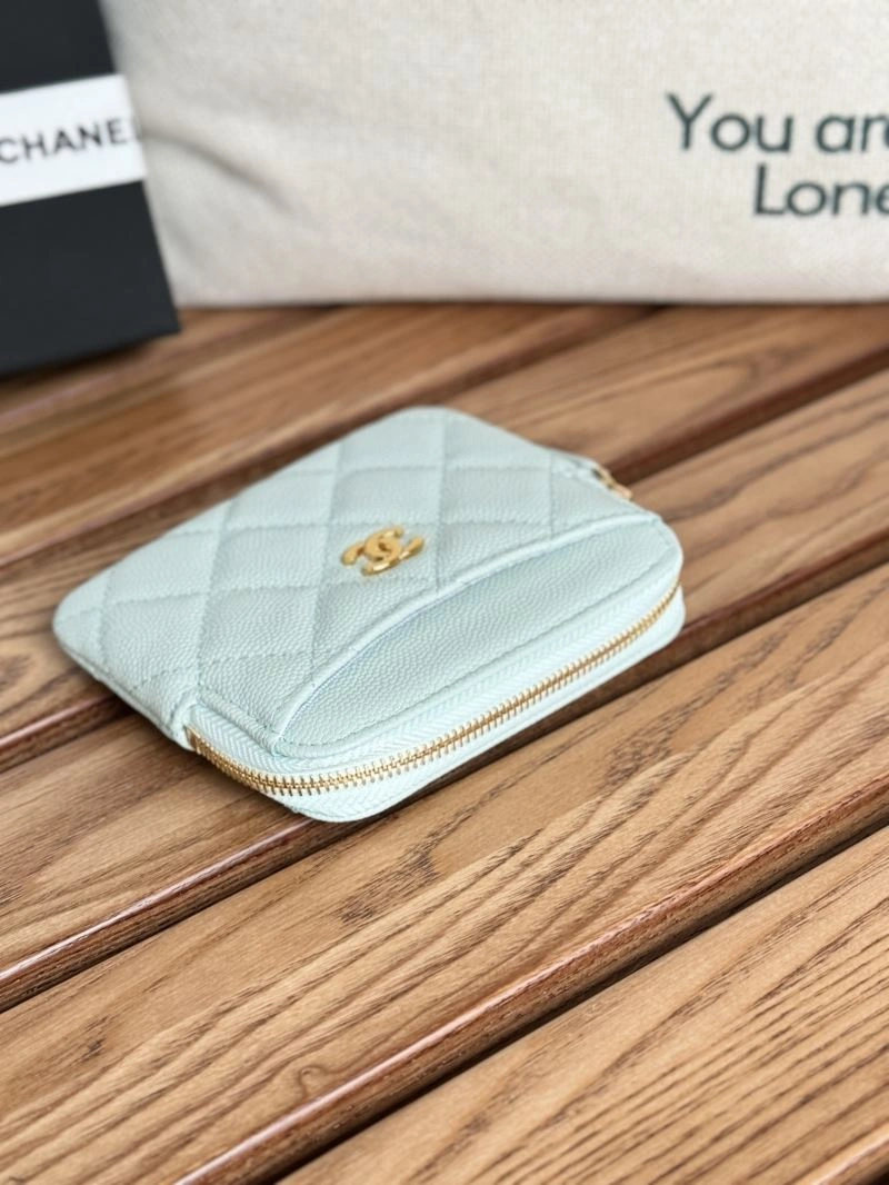 Indistinguishable Chanel Wallet Purse