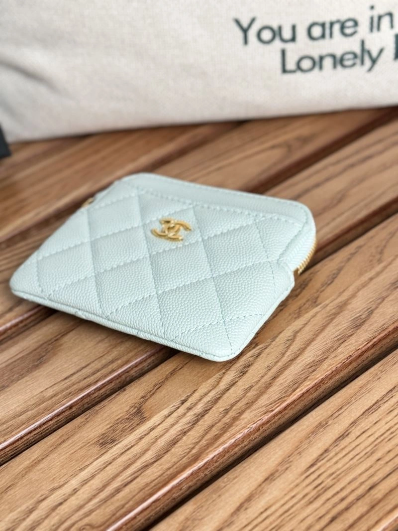 Indistinguishable Chanel Wallet Purse