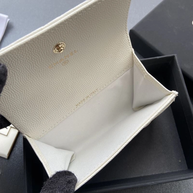 Indistinguishable Chanel Wallet Purse