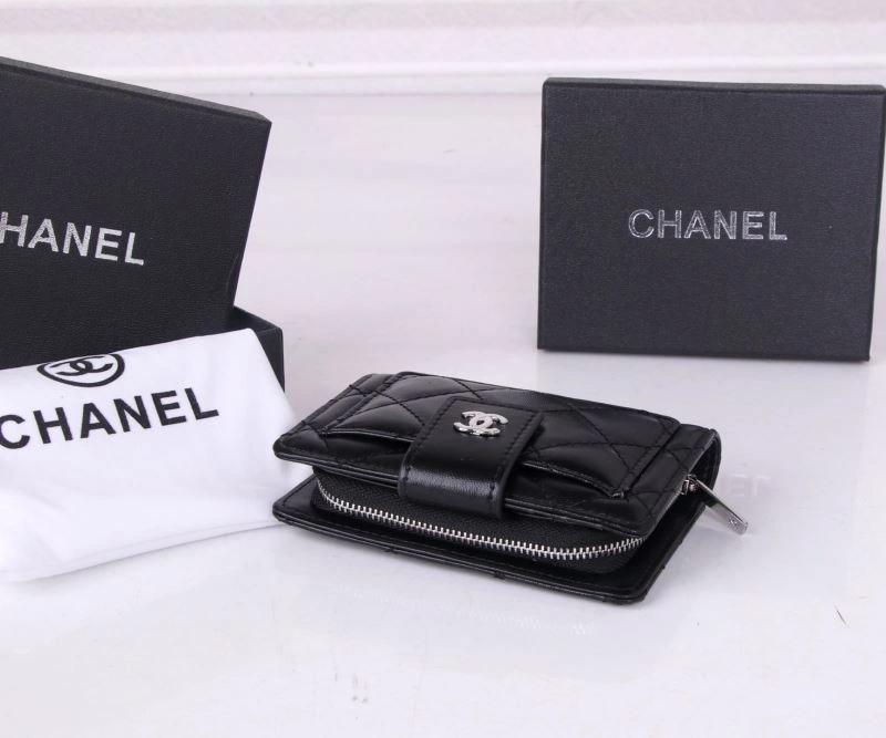 Indistinguishable Chanel Wallets Purse