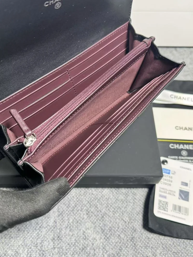 Indistinguishable Chanel Wallets Purse