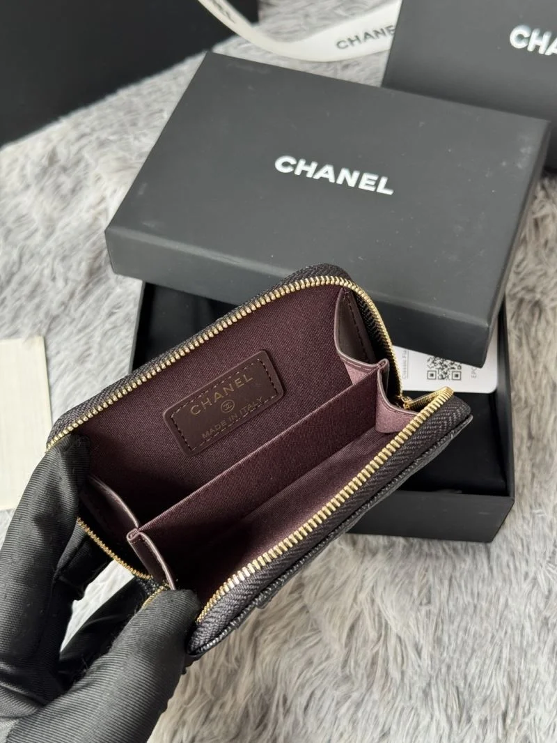 Indistinguishable Chanel Wallets Purse