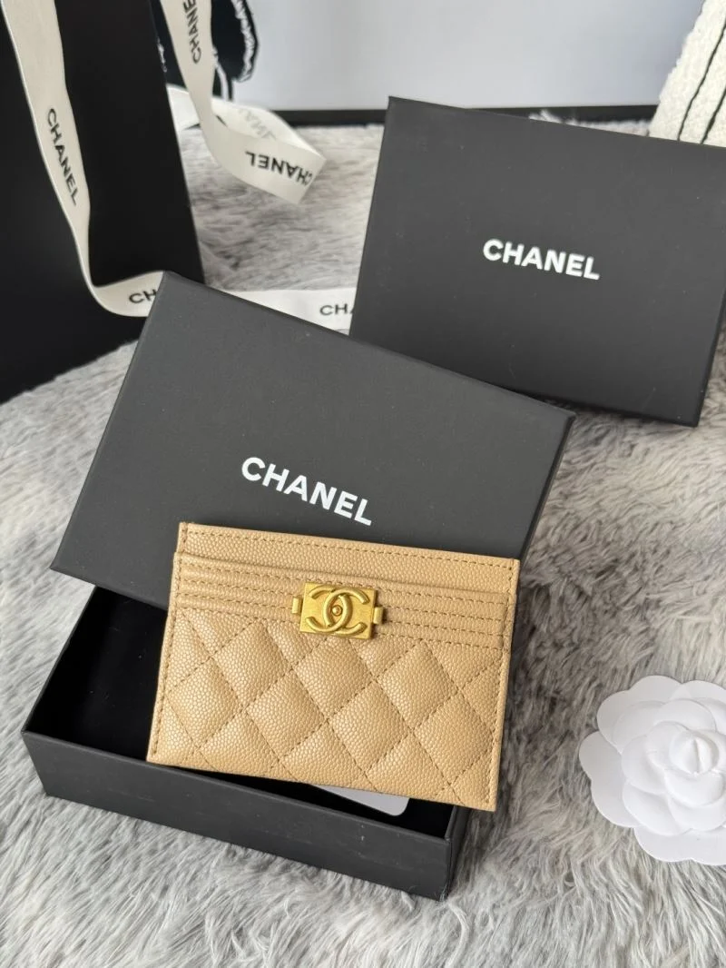 Indistinguishable Chanel Wallets Purse