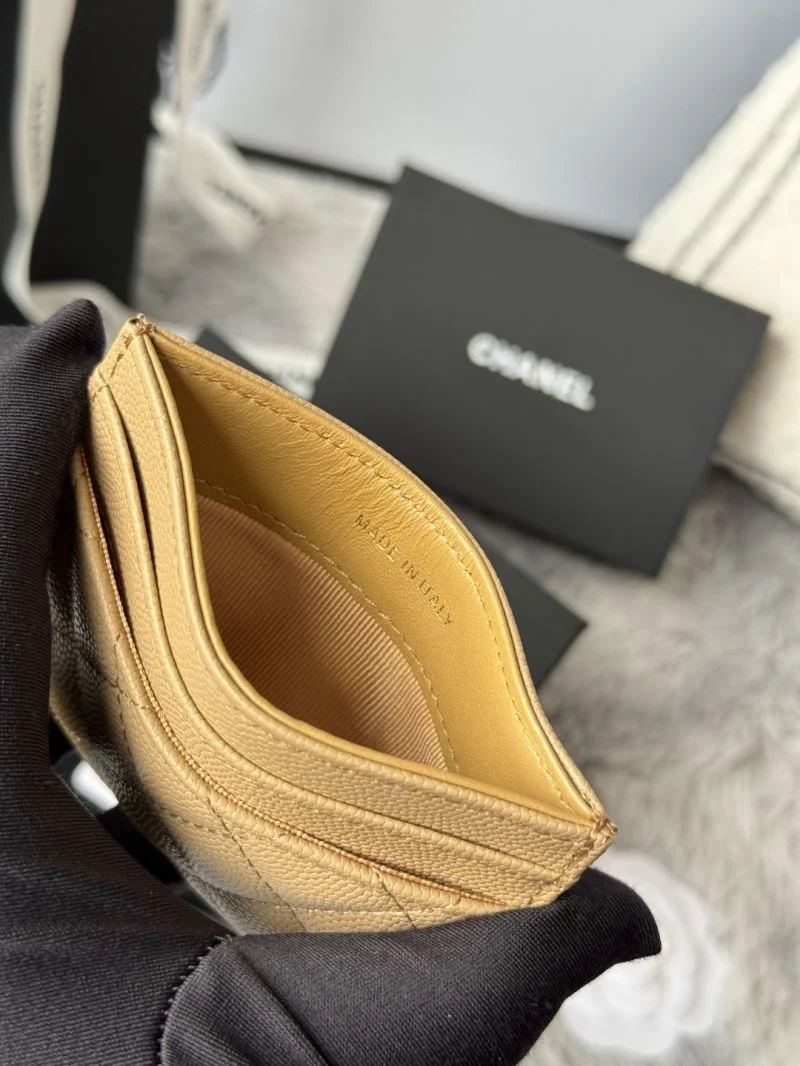 Indistinguishable Chanel Wallets Purse