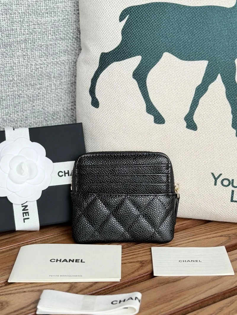 Indistinguishable Chanel Wallets Purse