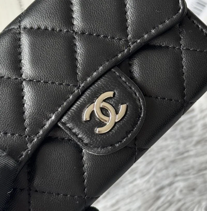 Indistinguishable Chanel Wallets Purse