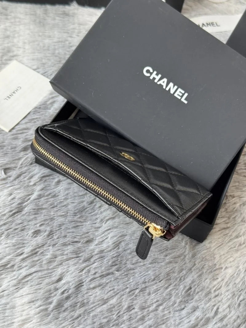 Indistinguishable Chanel Wallets Purse