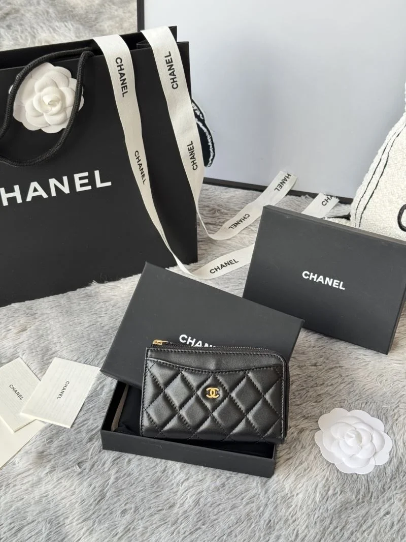Indistinguishable Chanel Wallets Purse