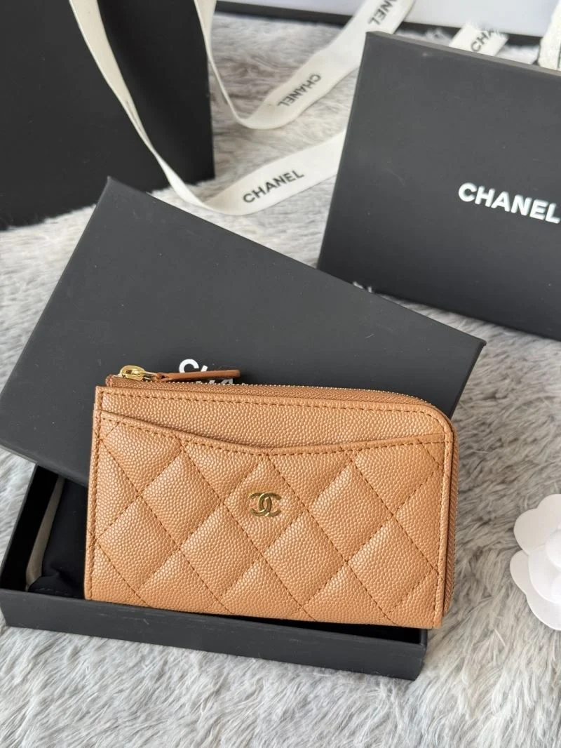 Indistinguishable Chanel Wallets Purse