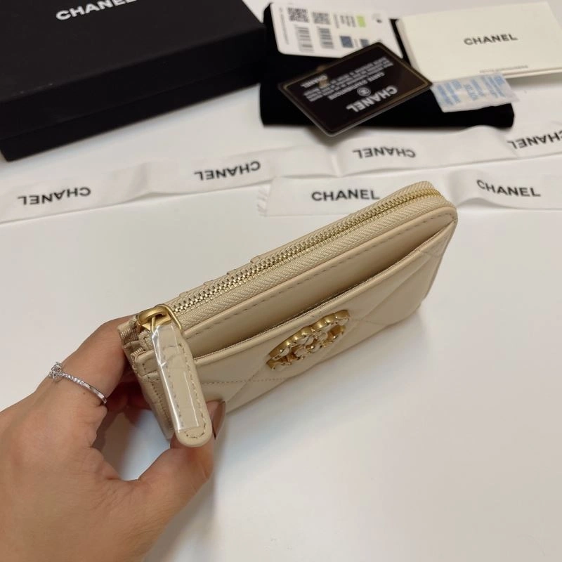 Indistinguishable Chanel Wallets Purse